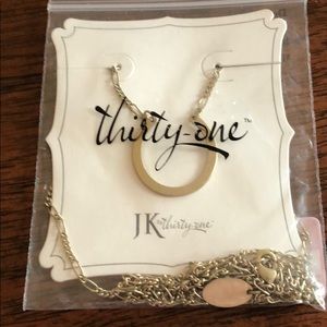 thirty-one | Poshmark